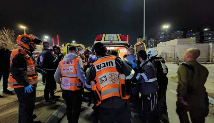 مقتل جندي إسرائيلي بعملية طعن في القدس صحيفة المقر