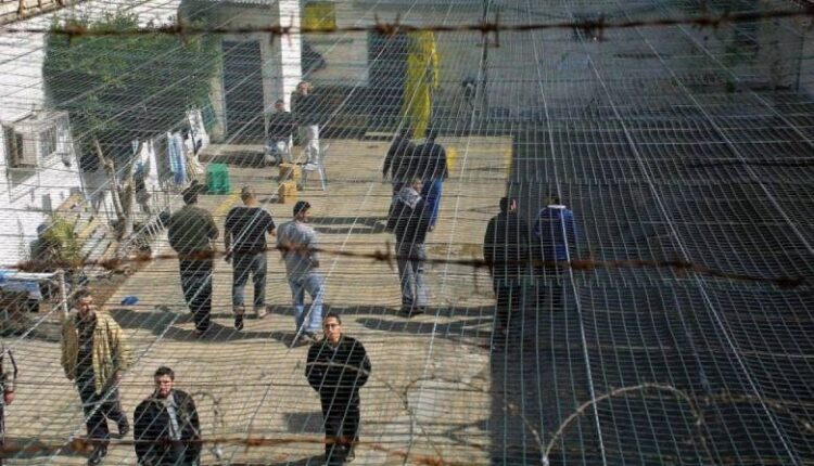 هيئة الأسرى تحمل الاحتلال المسؤولية الكاملة عن حياة الأسير حسن جرادات